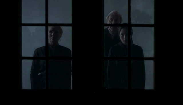 Film Analysis: Alejandro Amenábar’s “The Others” – The Cinephile Fix